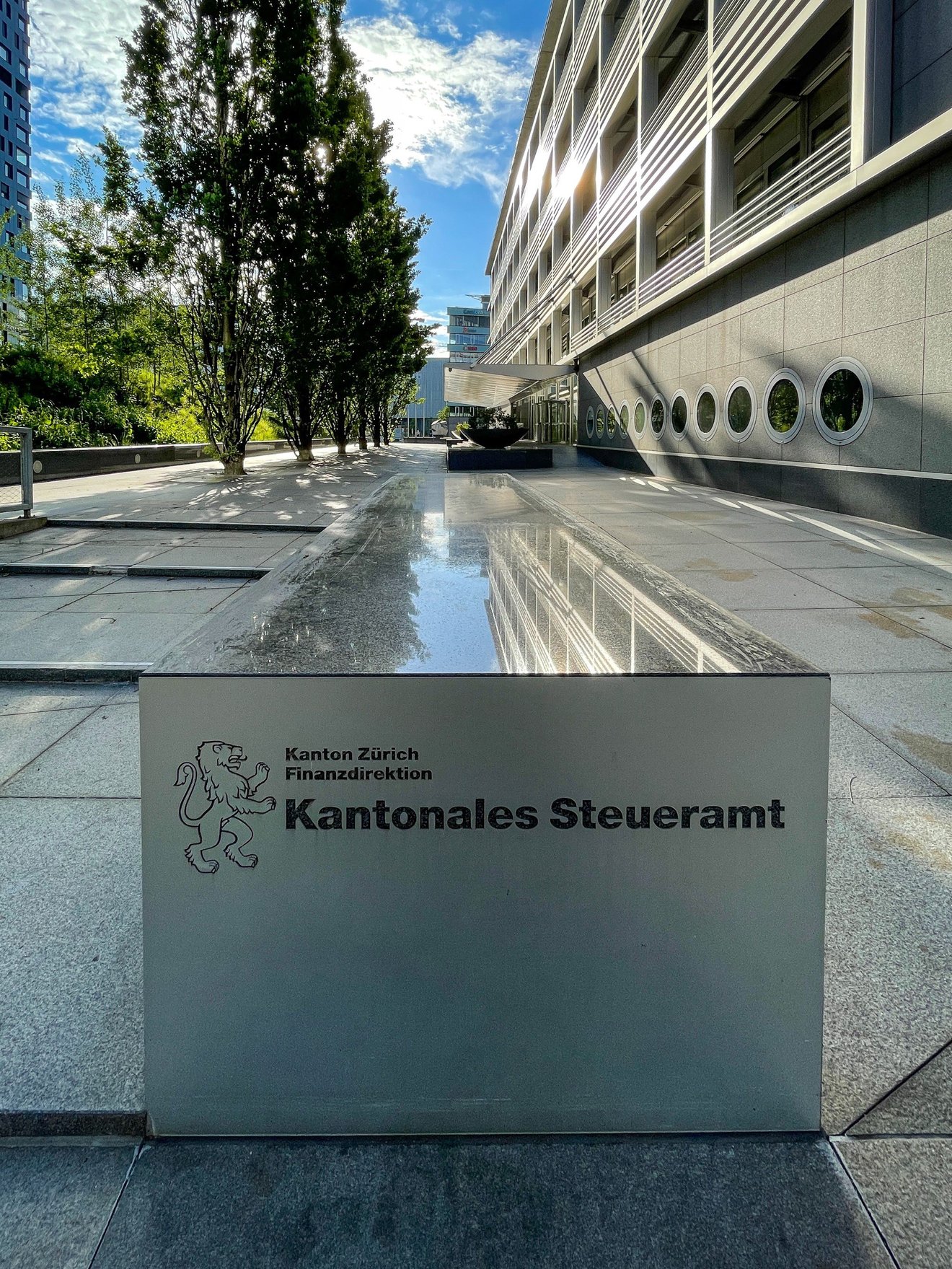 Griffiges Sicherheitskonzept für das Kantonale Steueramt Zürich vor Rollout des digitalen ...